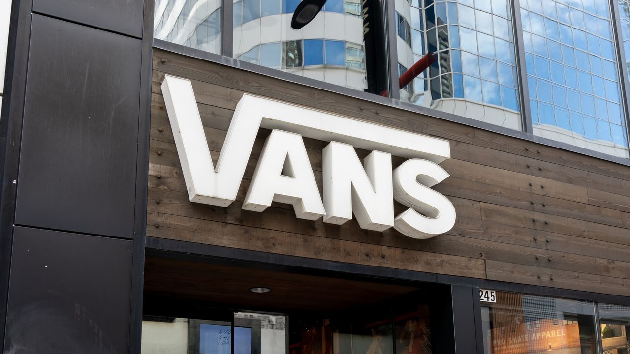Court leans on Bad Spaniels in Vans’ 'Wavy Baby' row | World IP Review